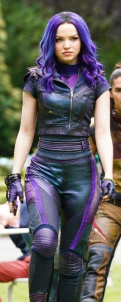 Pin By Lauren Elizabeth Van Gundy On Dove Cameron Mal Descendants