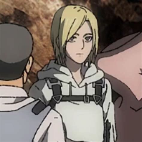 Pin By Hercilia On Aot Annie Leonhart Attack On Titan Annie