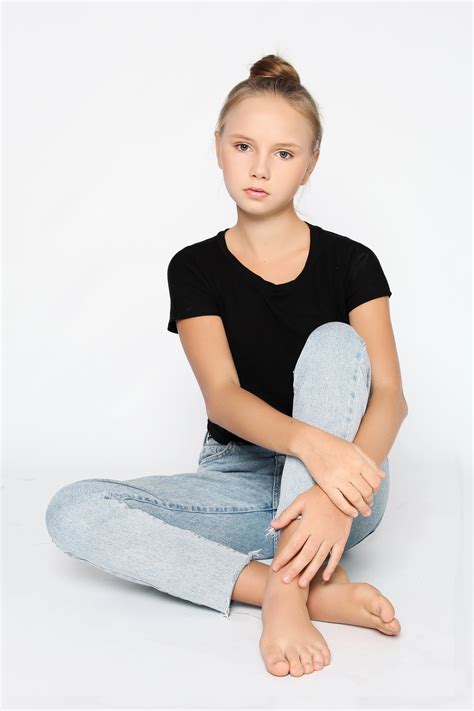 Выпускная фотосессия летней группы в модельной школе Elite Models Ukraine ⋆ Модельна агенція