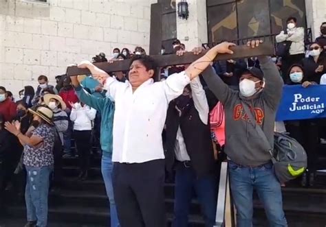 Arequipa Huelga De Trabajadores Del Pj Incluyó Puertas Soldadas Y