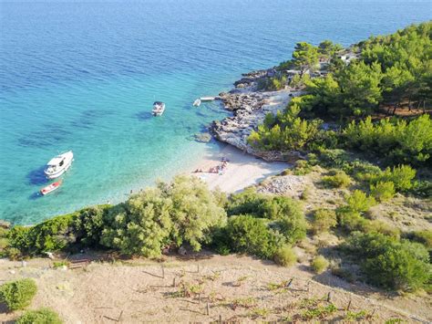 Uvala Spilice Otok Brač Adria Planet