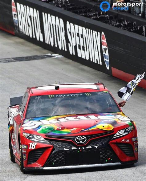 Pin By H U G O On Cars Cool Buildings Nascar Racing Kyle Busch