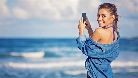 Chi è Michelle Comi Linfluencer Che Cerca Un Uomo Che Le Paghi Le Vacanze