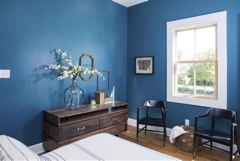 سبعة نصائح للسيدات لاختيار ألوان جدران المنزل مقدمة من خبراء التصميم في قناة Hgtv