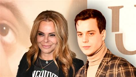 Srna Lango Se Obratila Sinu Iz Prvog Braka Potpuno Sam Luda Za Ovim