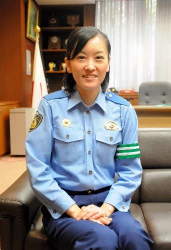 The Uniform Girls [pic] Japanese Policewomen Uniforms 4