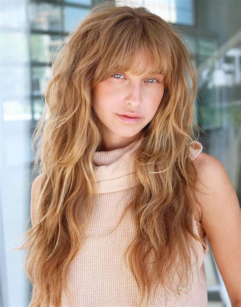 20 Best Ideas Razored Wavy Shag Haircuts With Light Bangs