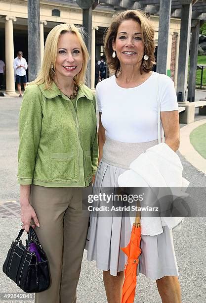 Gillian Miniter Host Photos And Premium High Res Pictures Getty Images
