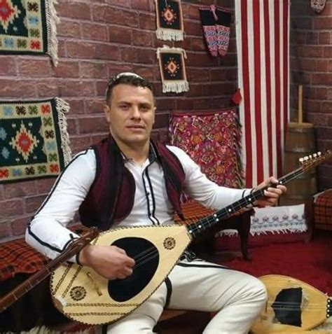 Rapsodi Fejzi Sherifi