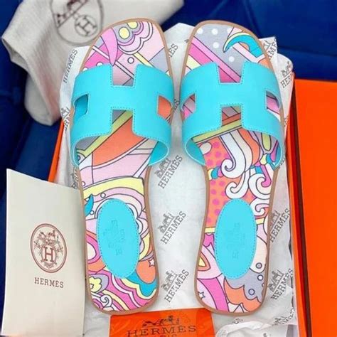Multicolor Hermes Oran Sandals Occasion Daily Wear Pattern Plain At ₹ 4000pair In Pathankot