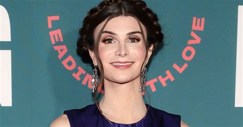 Who Is Dylan Mulvaney Trans Tiktok Star Under Fire Over Nike Ad