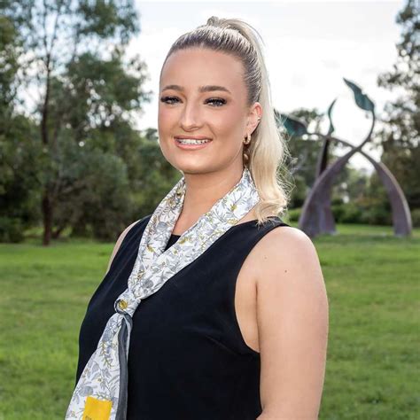 Libby Mutimer Sales Consultant Ray White Doreen