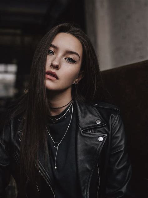 Pin By Cloud Walker On {character} Skyler Model Face Photography