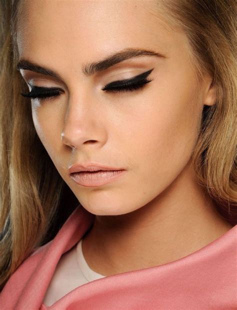 1960s Hippie Makeup