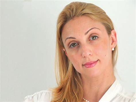 האם לעמוס שפירא יש חברה חדשה גלובס