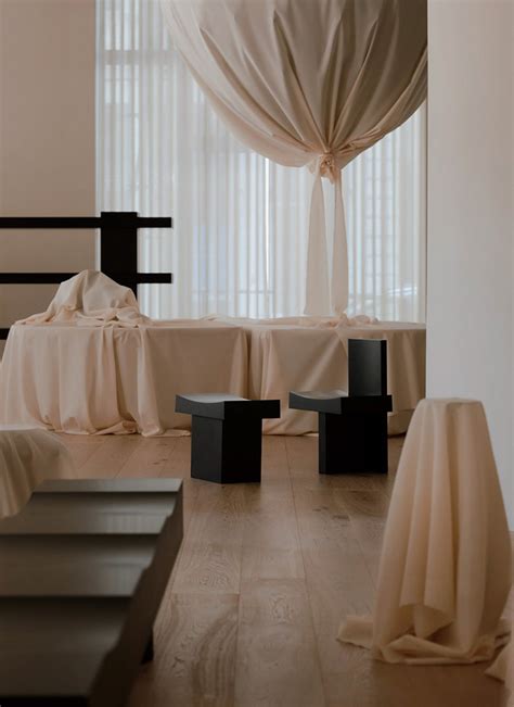 Yinjispace British Artists X Richard Zinon