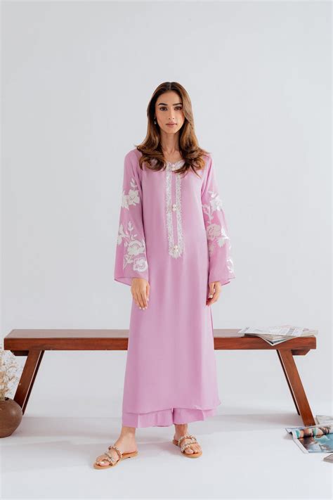 Lola Sofia Khan Atelier