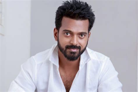 விஜய்க்கு வில்லனாகணும் பிரபல நடிகரின் ரொம்ப நாள் ஆசை