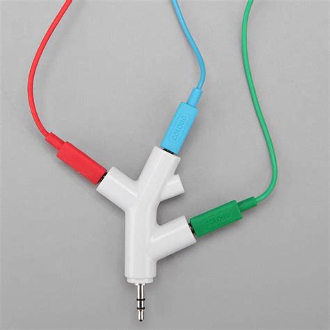 Branch Styled Headphone Splitter Gadgetsin