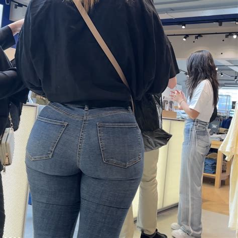Oc Brunette Wide Hips Full Ass Small Waist And Flare🧪 Tight