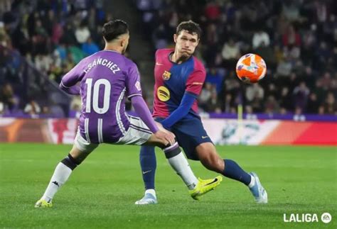 Iván Sánchez Tras La Derrota Del Valladolid Ante El Fc Barcelona
