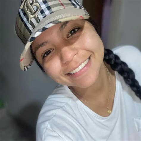 Ruby Rivera Pérez Rubyv5 • Threads Say More