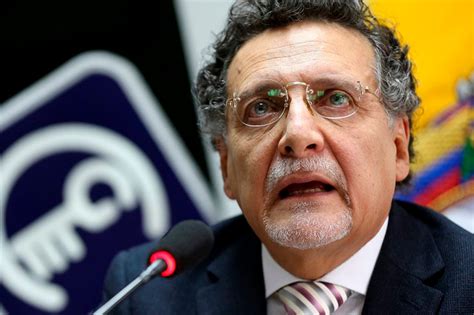 Las Dudas Sobre La Gestión De Pablo Celi Entre Las Cenizas De La Contraloría Plan V