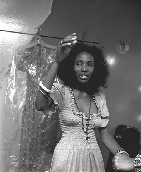 The Brown And Beautiful On Instagram “syreeta Wright 1974 Swipe Syreetawright Syreeta