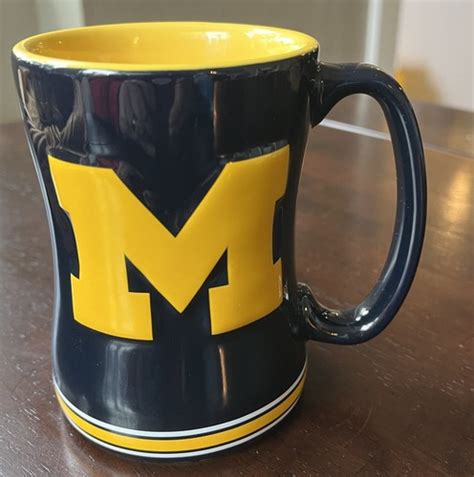 Michigan Wolverines 14oz Sculpted Relief Mug Ncaa Boelter Brands 2011