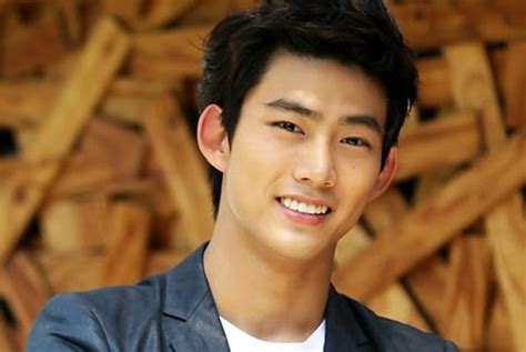 Lima Fakta Penting Tentang Taecyeon 2pm Republika Online