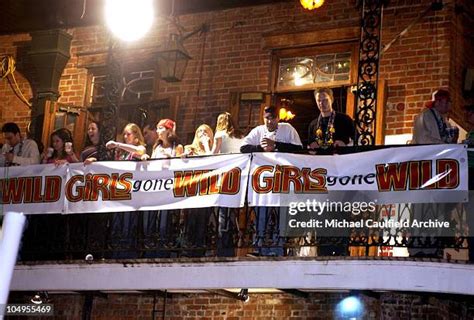Mardi Gras Girls Photos And Premium High Res Pictures Getty Images