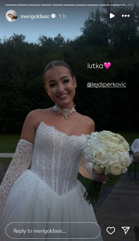 Udala Se Thompsonova Nećakinja Posebni Detalji Na Bajkovitoj Vjenčanici Sve Su Očarali