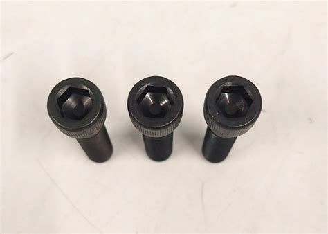 Uh A574 2 5 Screw Bolt Set 80 Count Max Marine Outlet