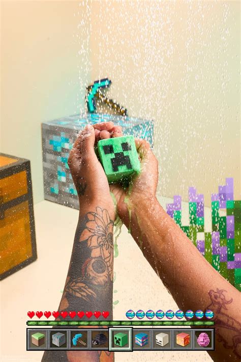 Minecraft Creeper Bath Animation Ad Lush Lets Try The Lush Creeper