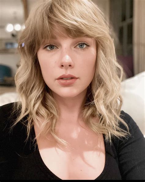 Taylor Swift Sexy