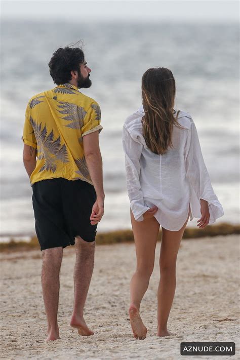 Elizabeth Olsen Sexy In A Black And White Swimsuit With Boyfriend