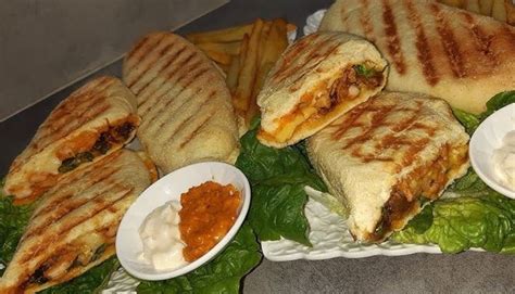 بانيني بالسبانخ والحبش المدخن بدقائق معدودة النهار العربي