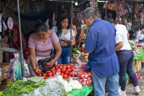 Bukele Proposes Suspending Basic Basket Tariffs For 10 Years Latam