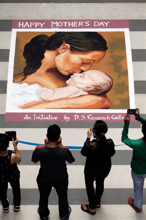 25 Mothers Day Traditions Around The World