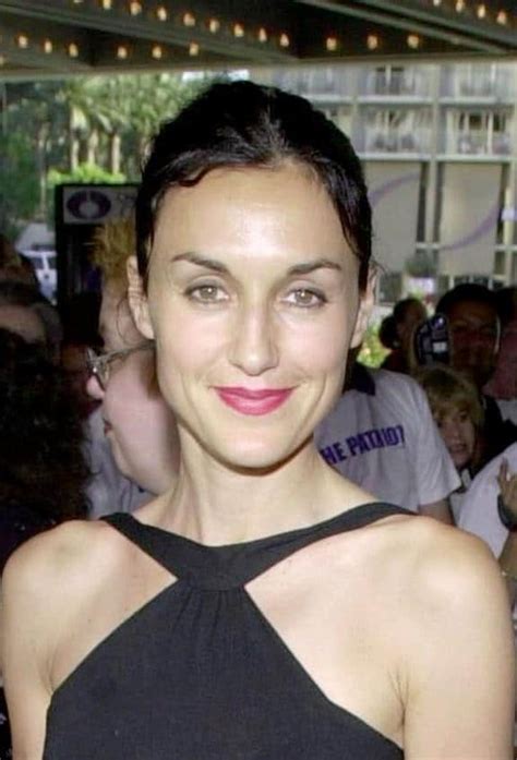 Lisa Zane Biography Height And Life Story Super Stars Bio