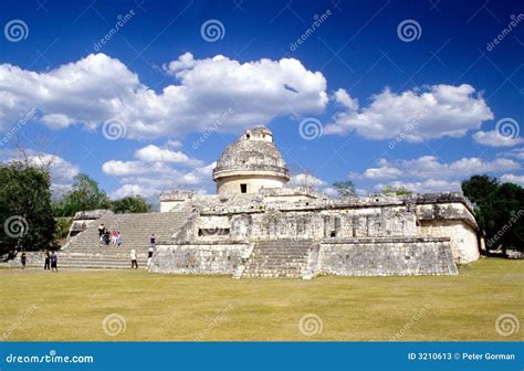Observatory At Chichen Itza Editorial Photo 3210613