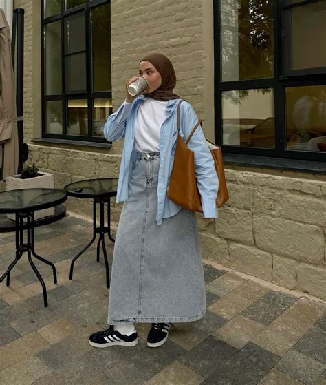 Hijabi Fall Fashion 🍁🍂 Blue Denim Skirt Outfit Denim Skirt Modest