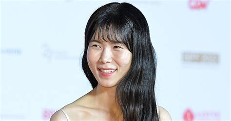 공민정 레드카펫 너무 떨려요~ 포토엔hd