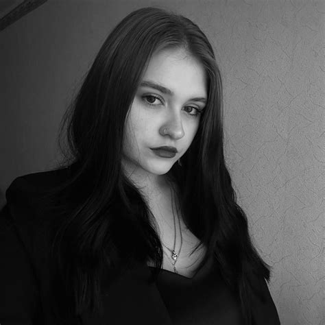 Larakroft55 Webcam Model Profile Stripchat Global