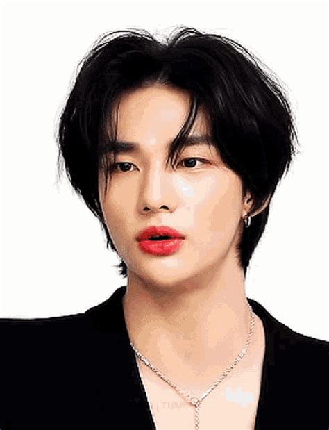 Hyunjin  Hyunjin Discover And Share S Hyunjin Hairstyle