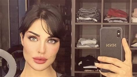 نادين نسيب نجم تنعي المخرج حاتم على