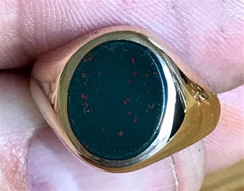 Superb Vintage Solid 9ct Gold Bloodstone Signet Ring Birmingham 1969
