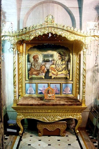 Pushpadolotsav Fuldol Sarangpur India
