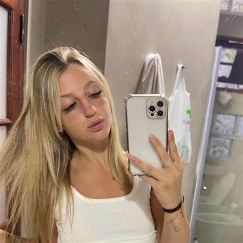 Ashlee Rain Cheekyaashbee • Threads Say More