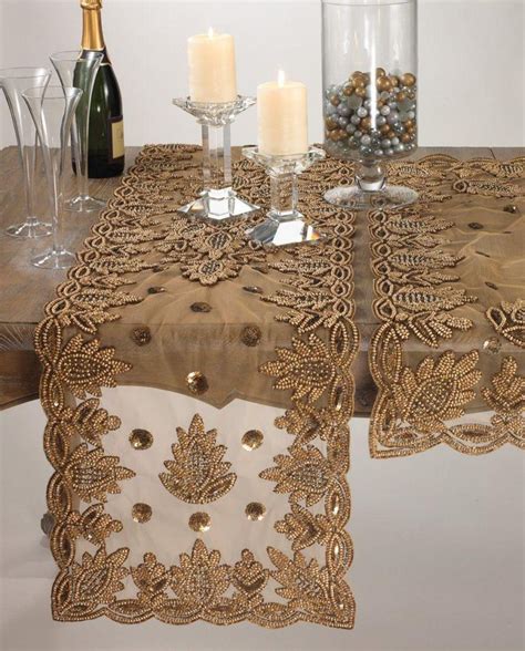 33 Creative Diy Table Runners Ideas Table Decorating Ideas